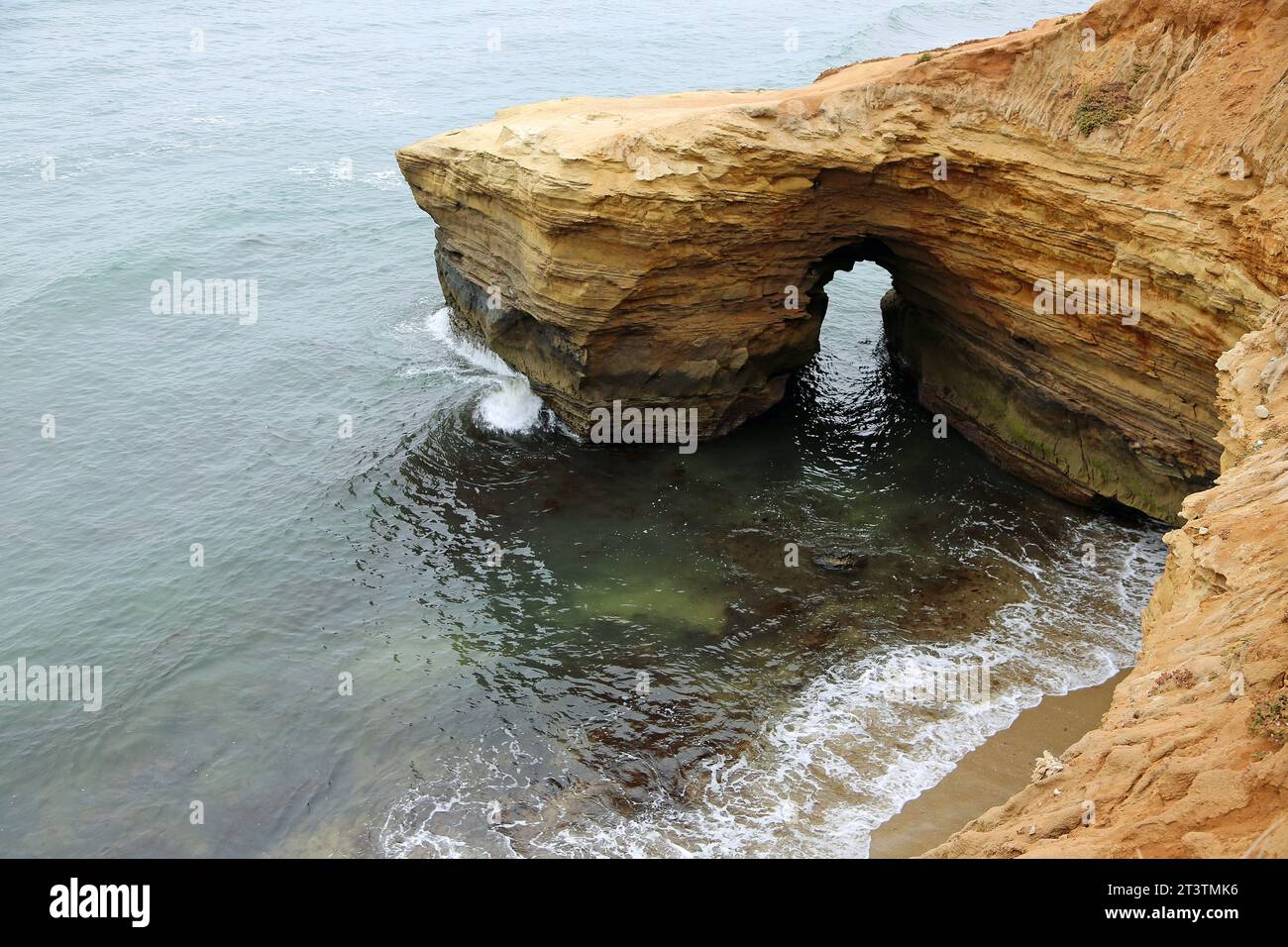 Cave in sandstone cliffs hi-res stock photography and images - Alamy