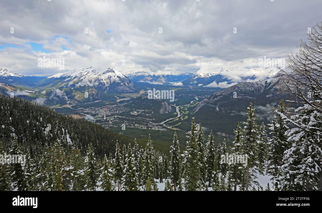 View at Bow River Valley, Banff National Park, Canada Stock Photo - Alamy