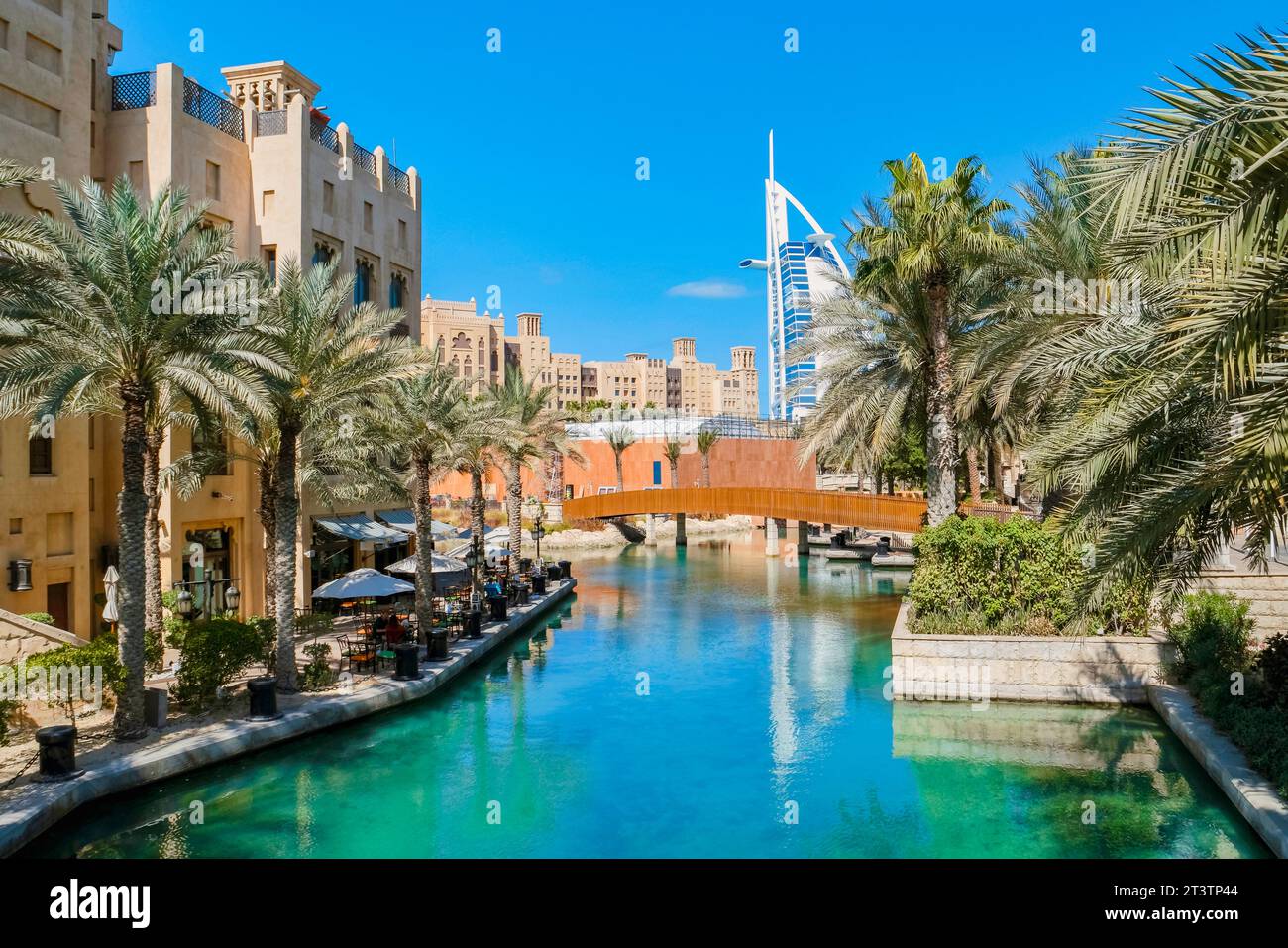 Burj al Arab saw from Madinat Jumeirah, Dubai United Arab Emirates ...