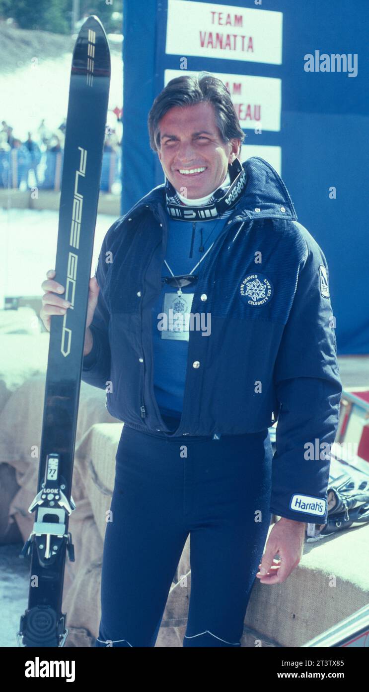 1979George Hamilton in Lake Tahoe Nevada John Barrett/PHOTOlink.net / MediaPunch Stock Photo - Alamy