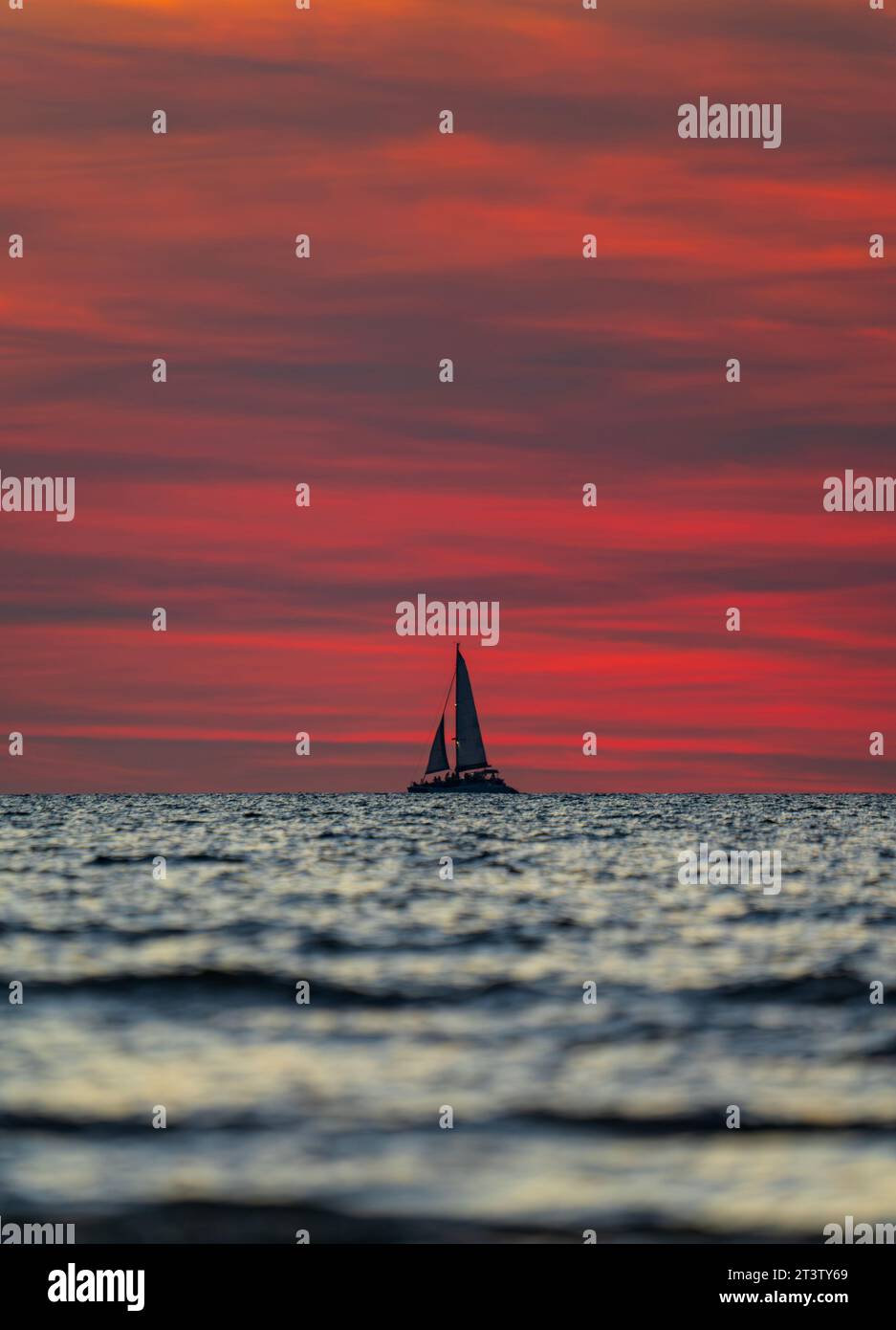 Darwin sunset cruise hi-res stock photography and images - Alamy