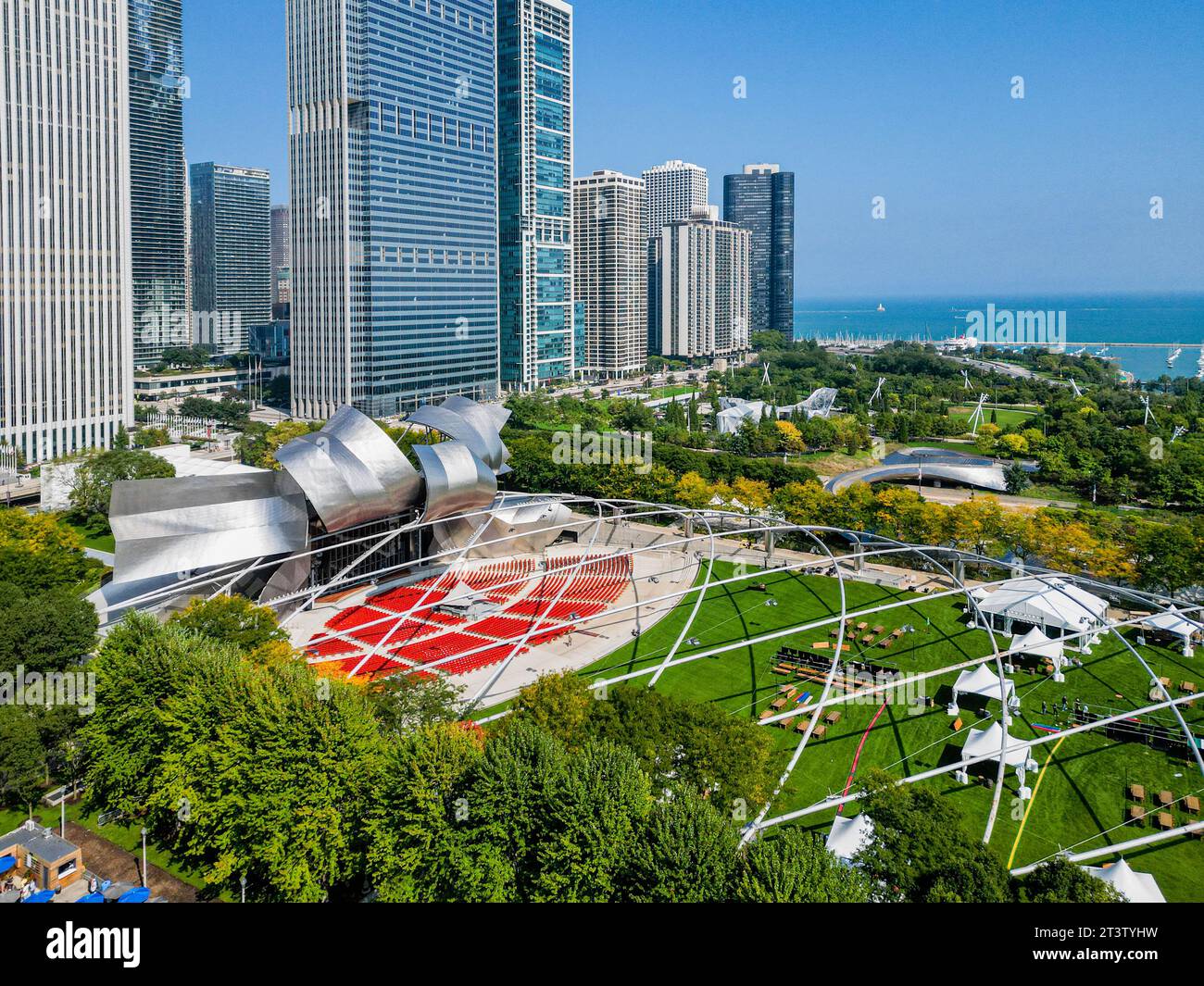 High resolution panoramic drone aerial image of the famous tourist attraction of Chicago's ...