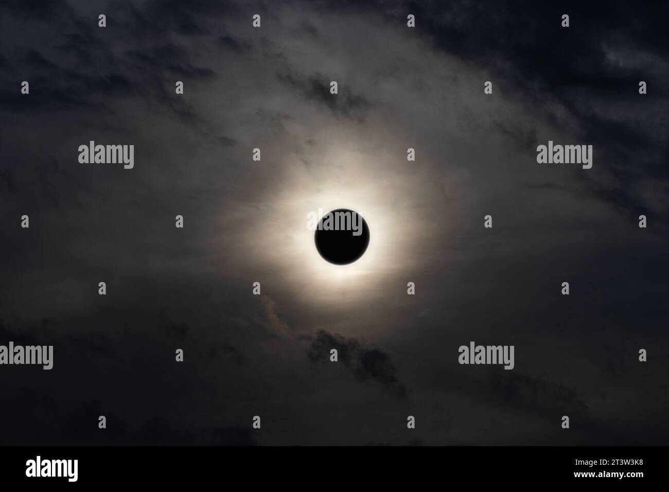 Solar eclipse solar cloud tree hi-res stock photography and images - Alamy