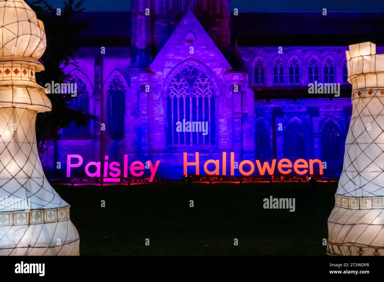 Paisley, Scotland, UK. 26th October, 2023. The Paisley Halloween ...