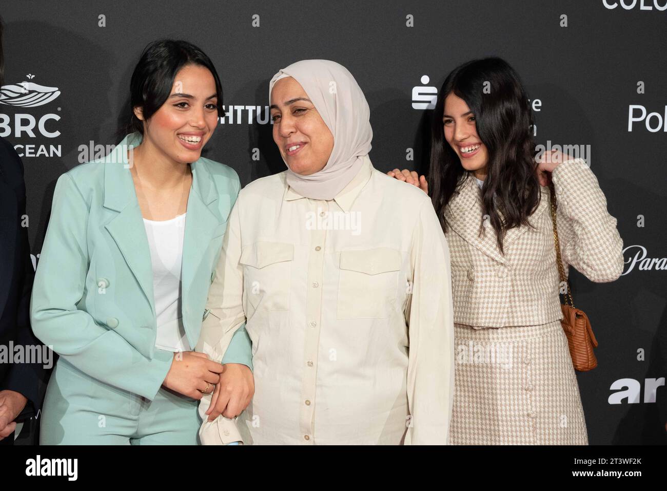 Olfa HAMROUNI mit ihren Toechtern Eya und Tayssir, Roter Teppich, Red Carpet Show, Ankunft ...