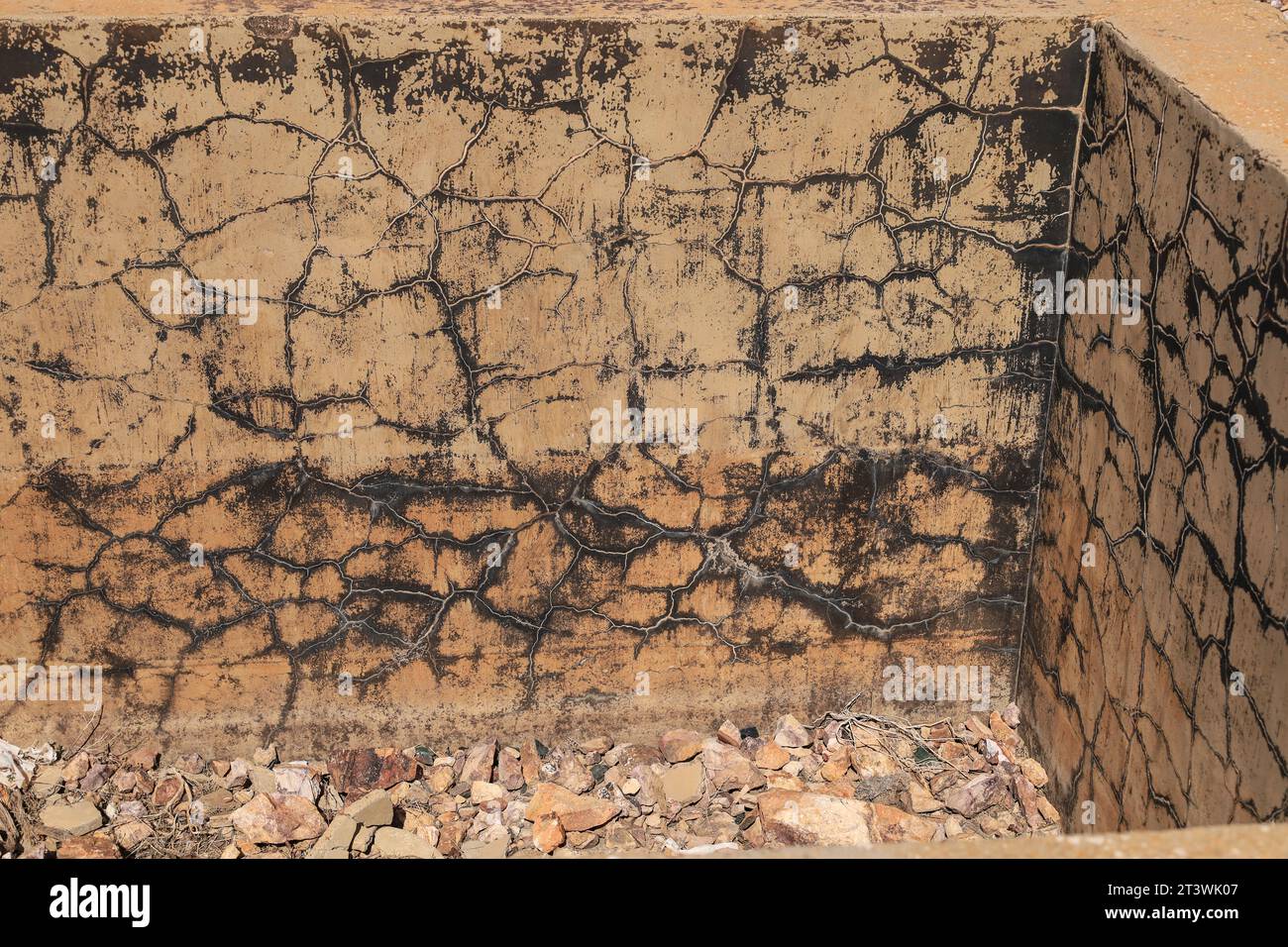 Old and damaged wall texture with old white paint Stock Photo - Alamy