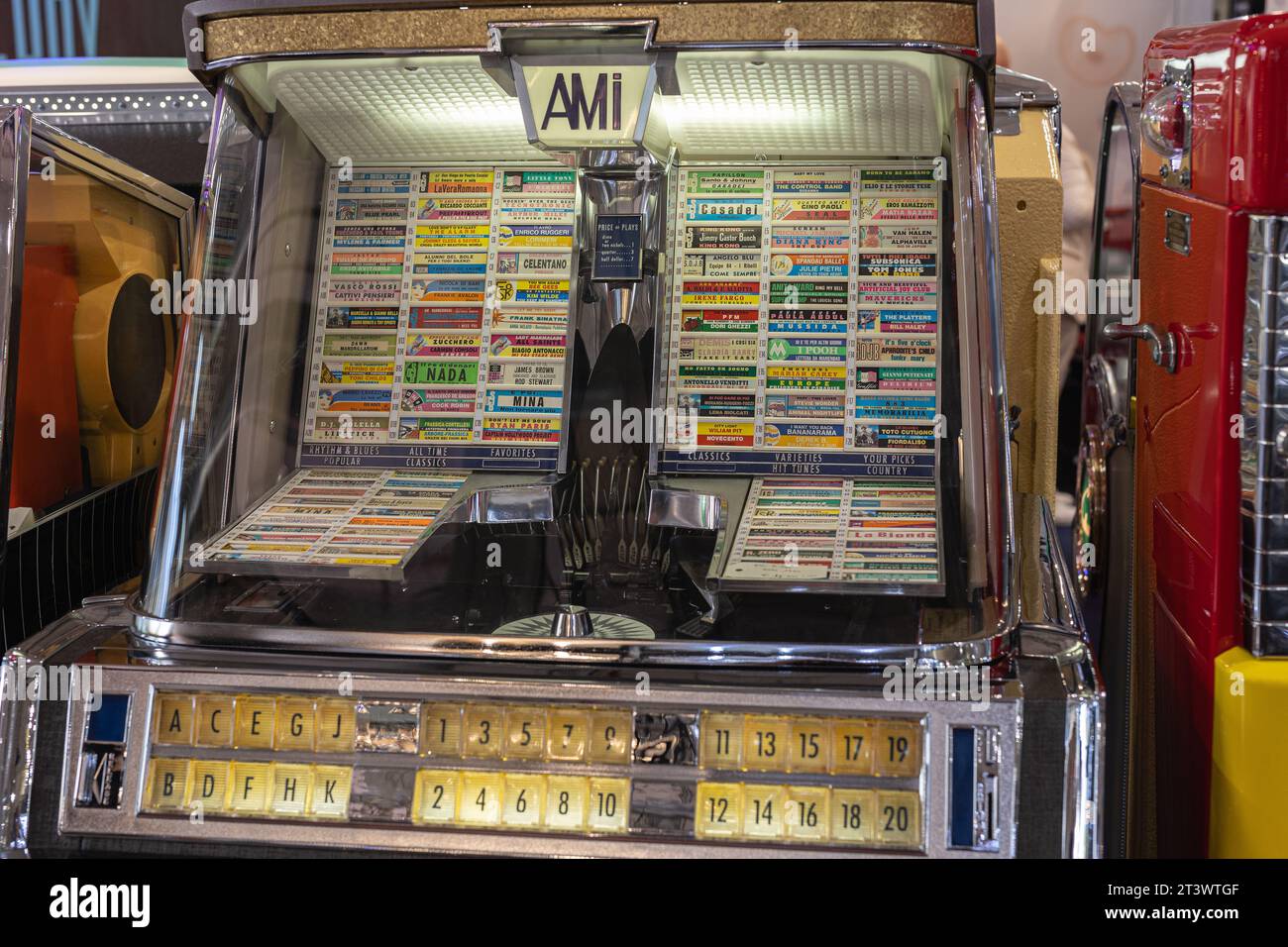 Details of Retro Jukebox: Music and Dance in the 1940s and in the 1950s ...