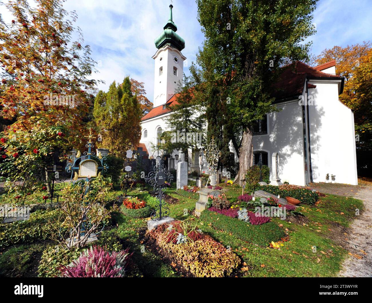 München, Friedhof, Grab, Allerheiligen, Allerseelen, Totensonntag ...