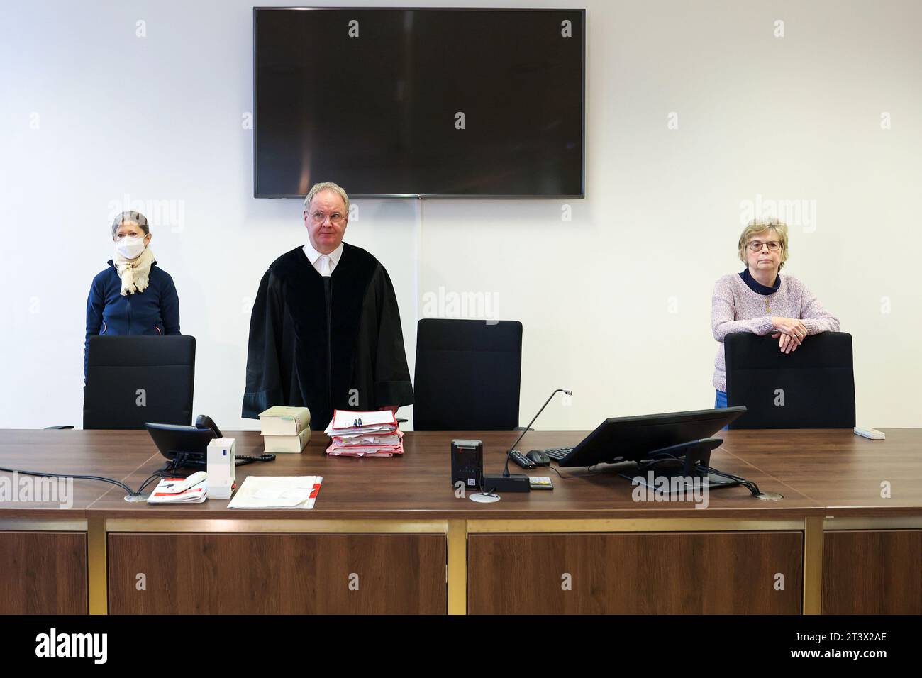 Gelsenkirchen, Germany. 27th Oct, 2023. Karl-Martin Lucks, presiding ...