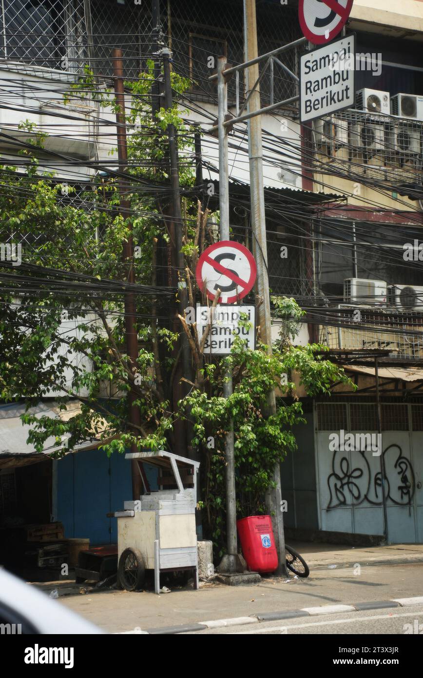 Jakarta, Indonesia - October 8 2023 : Tanda Berhenti, Stop Sign ...