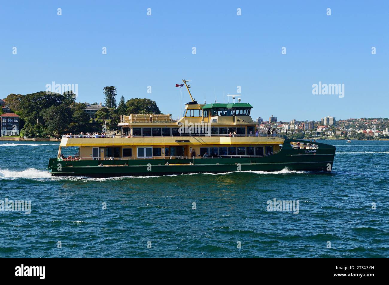 Sydney ferry public transport hi-res stock photography and images - Alamy