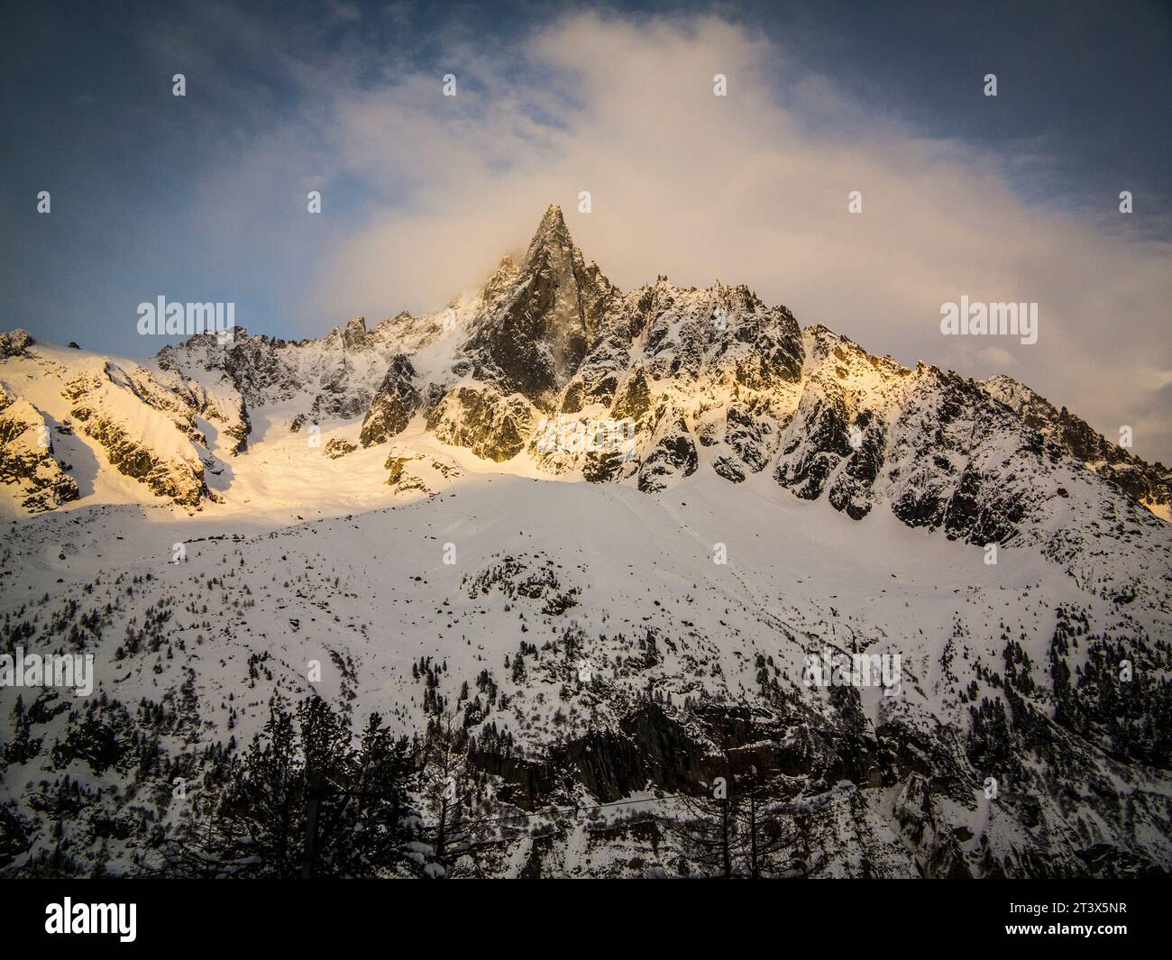 A jagged mountain Stock Photo - Alamy