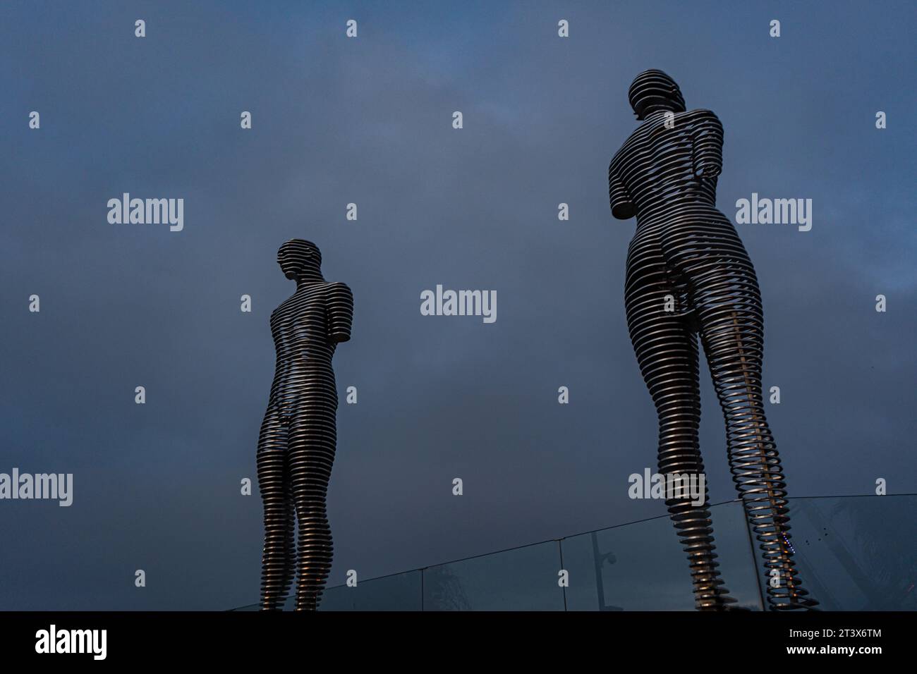 Famous moving statue Nino and Ali Stock Photo - Alamy