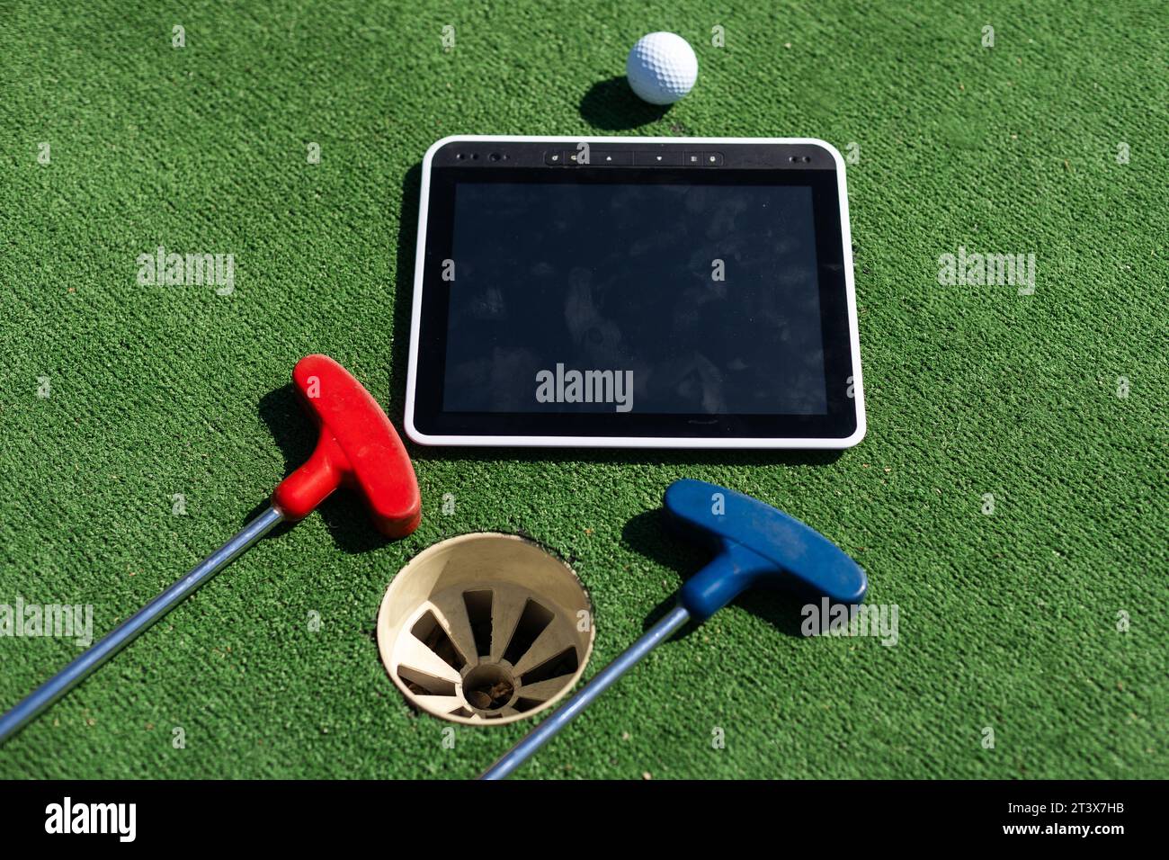 Mini golf mini golf symbol hi-res stock photography and images - Alamy
