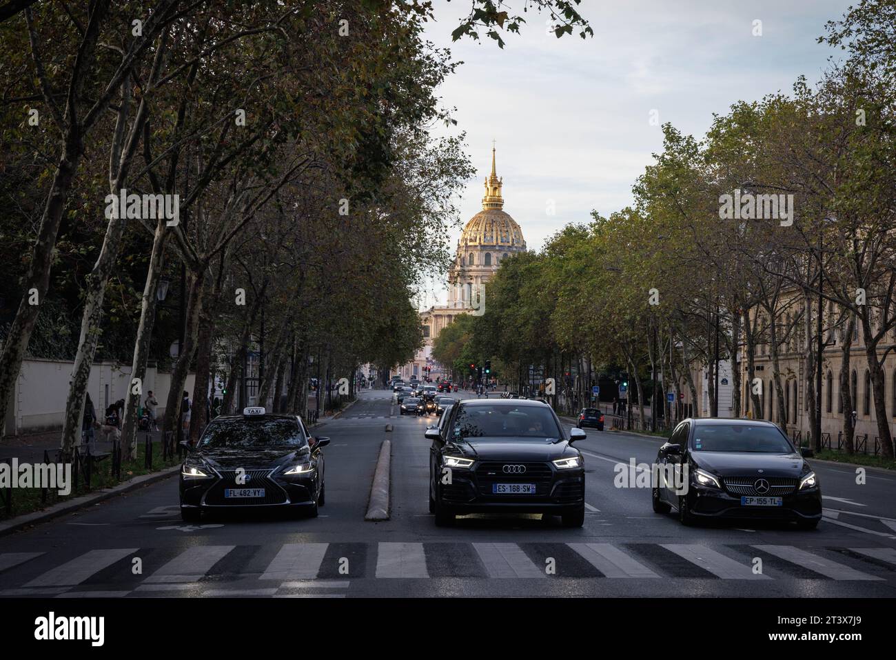 Paris street scenes vintage hi-res stock photography and images - Alamy
