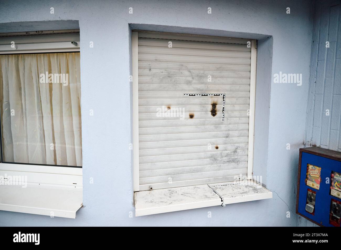 Bochum, Germany. 27th Oct, 2023. Burn marks can be seen on a window of ...