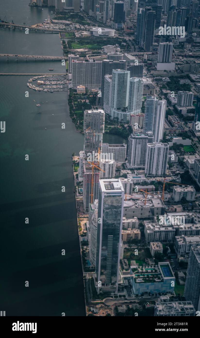 Downtown midtown hi-res stock photography and images - Alamy