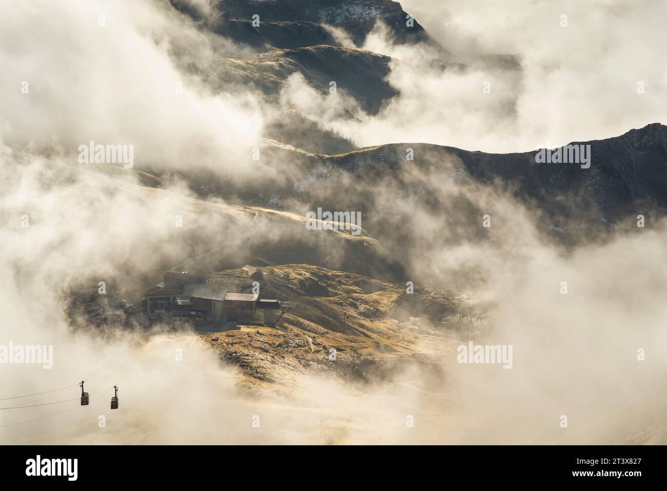 Mount Nebelhorn in the Allgäu. View to the mountain station. A cablecar ...