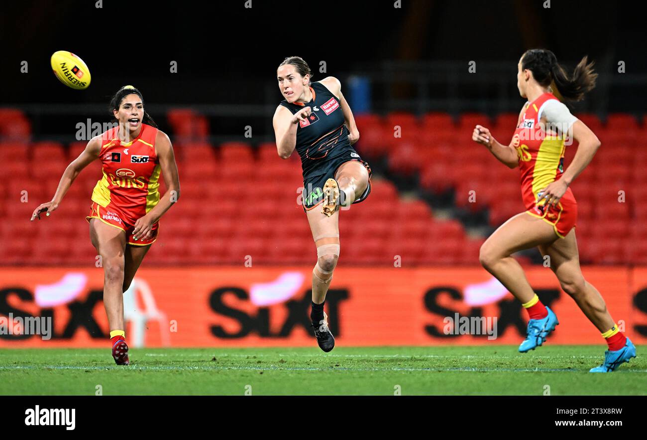 Gold Coast, Australia. 27th Oct, 2023. Georgia Garnett of the Giants ...