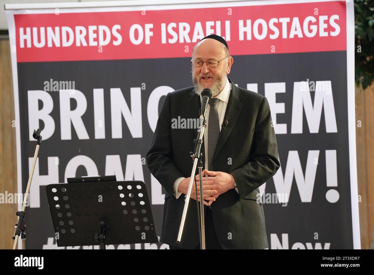 Chief Rabbi Mirvis speaking at JW3 in London, at the opening of the ...