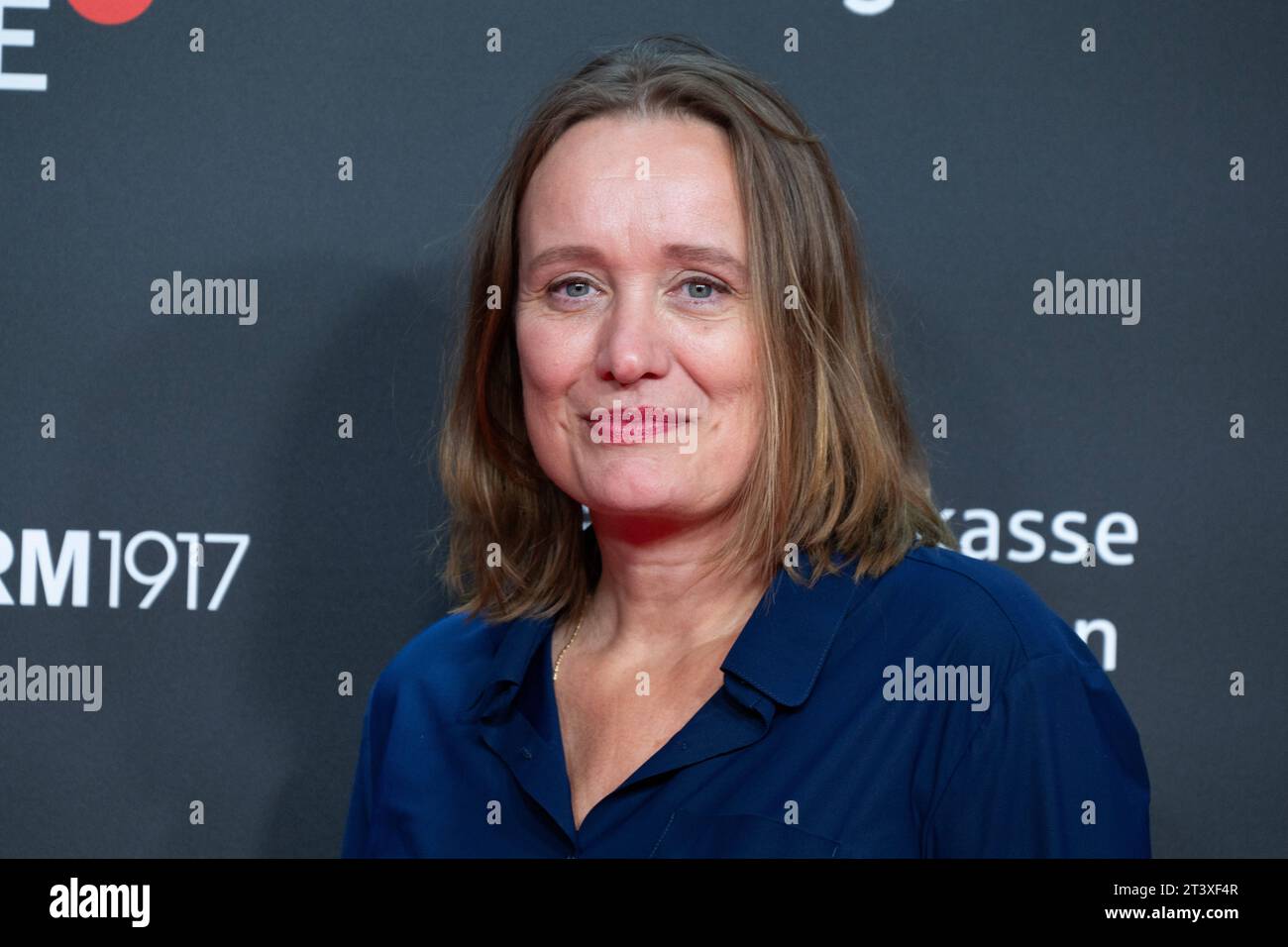 Suzanne RAES, Regisseurin, Mitte und ihr Team Roter Teppich, Red Carpet ...