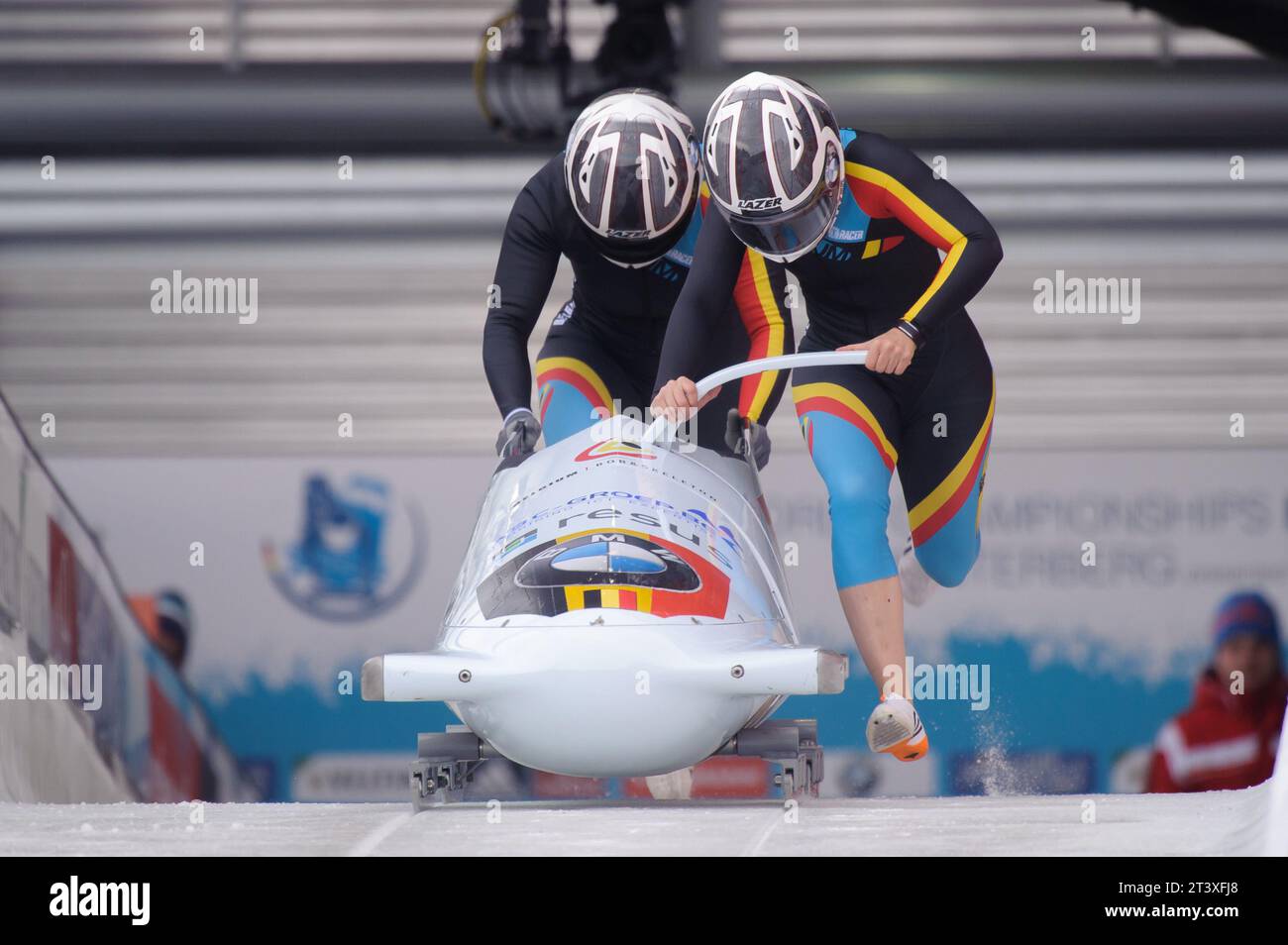 An Vannieuwenhuyse und Lies Defreyne BEL 2er Bob BMW FIBT World ...