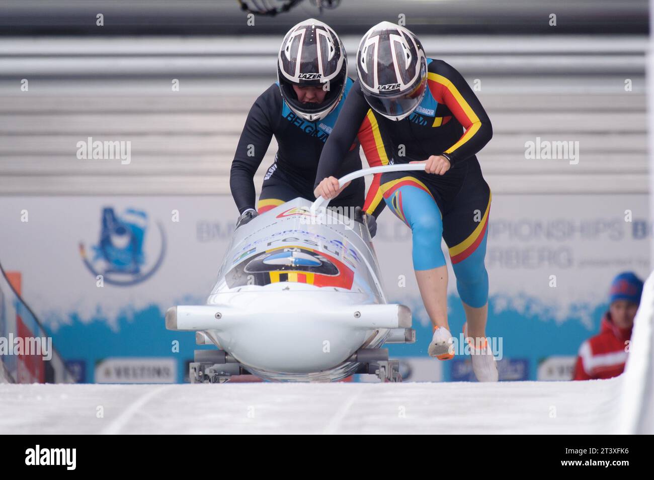 An Vannieuwenhuyse und Lies Defreyne BEL 2er Bob BMW FIBT World ...