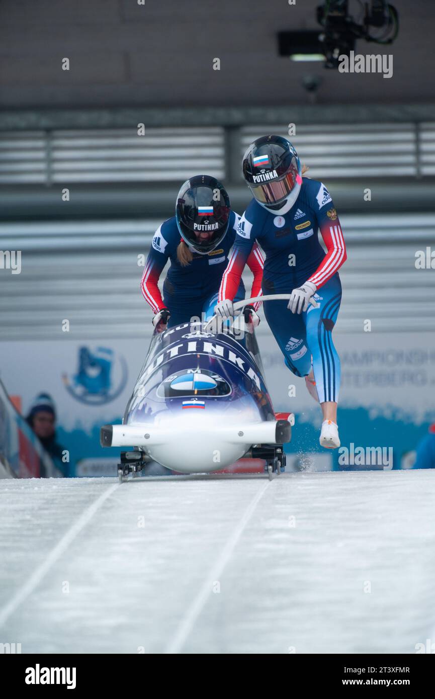 Nadezhda Sergeeva und Yulia Shokshueva RUS 2er Bob BMW FIBT World ...