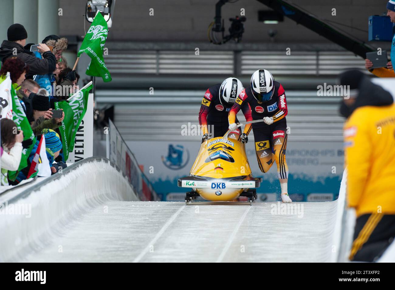 Cathleen Martini und Stephanie Schneider 2er Bob BMW FIBT World ...