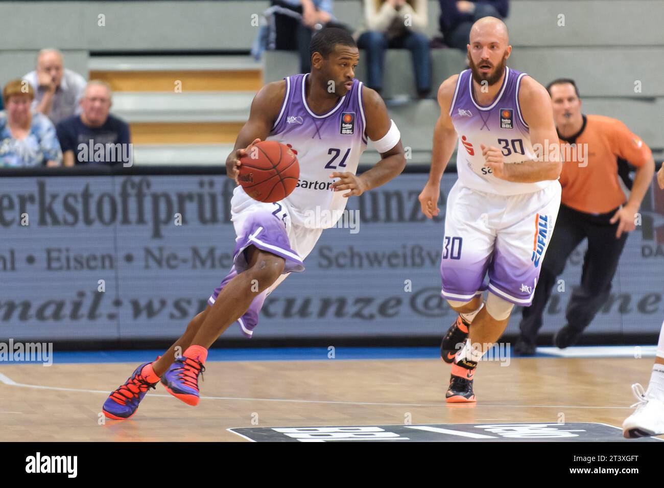 Ricky Minard (24) Shane Edwards (30) BG Göttingen Krombacher Challenge ...