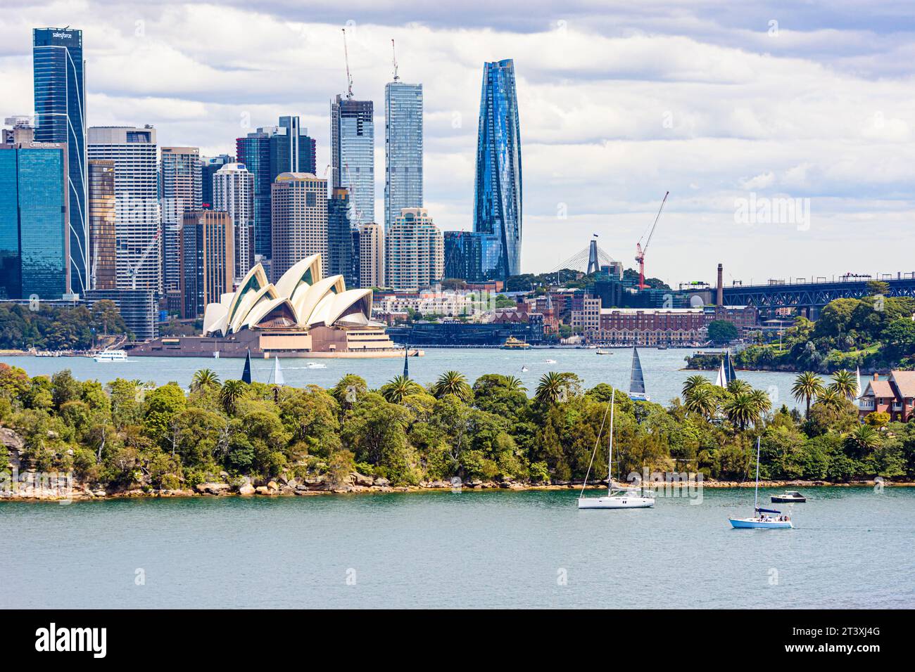 Views over Cremorne Reserve peninsula towards The Sydney Opera House on ...