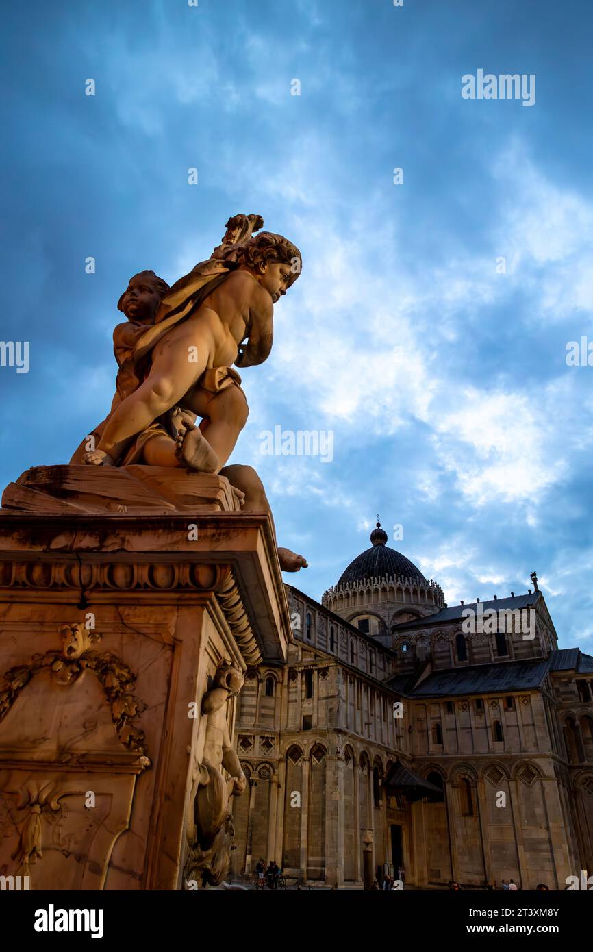 Putti angels hi-res stock photography and images - Alamy