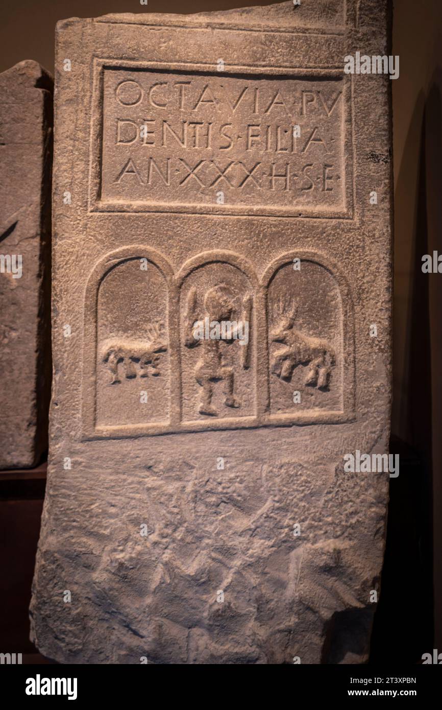 Roman stele from Villatuerta, Museum of Navarra, Pamplona, Navarra ...