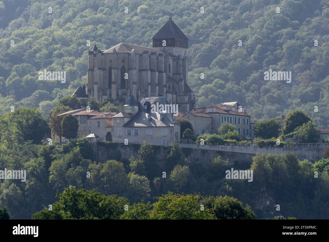 Cathedral of Notre-Dame de Saint-Bertrand de Comminges, Saint-Bertrand ...