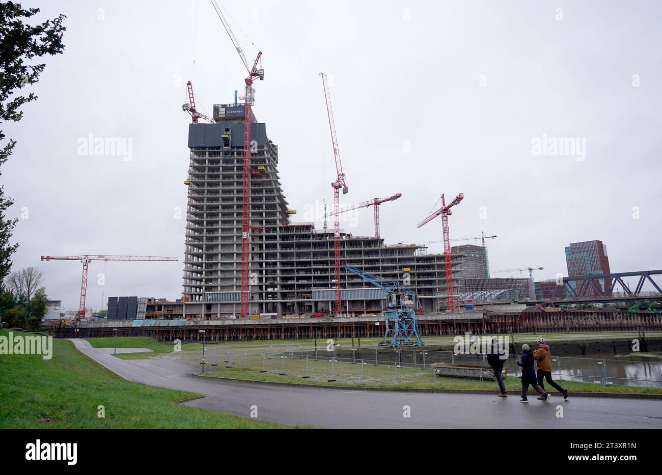 Hamburg, Germany. 27th Oct, 2023. View of the construction site of the ...
