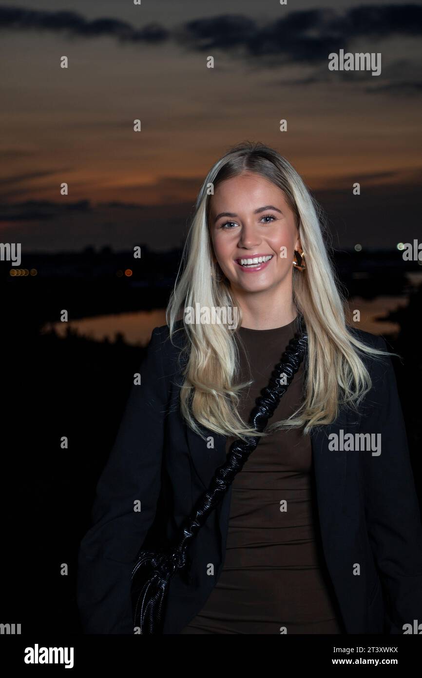 Woman female out hi-res stock photography and images - Alamy