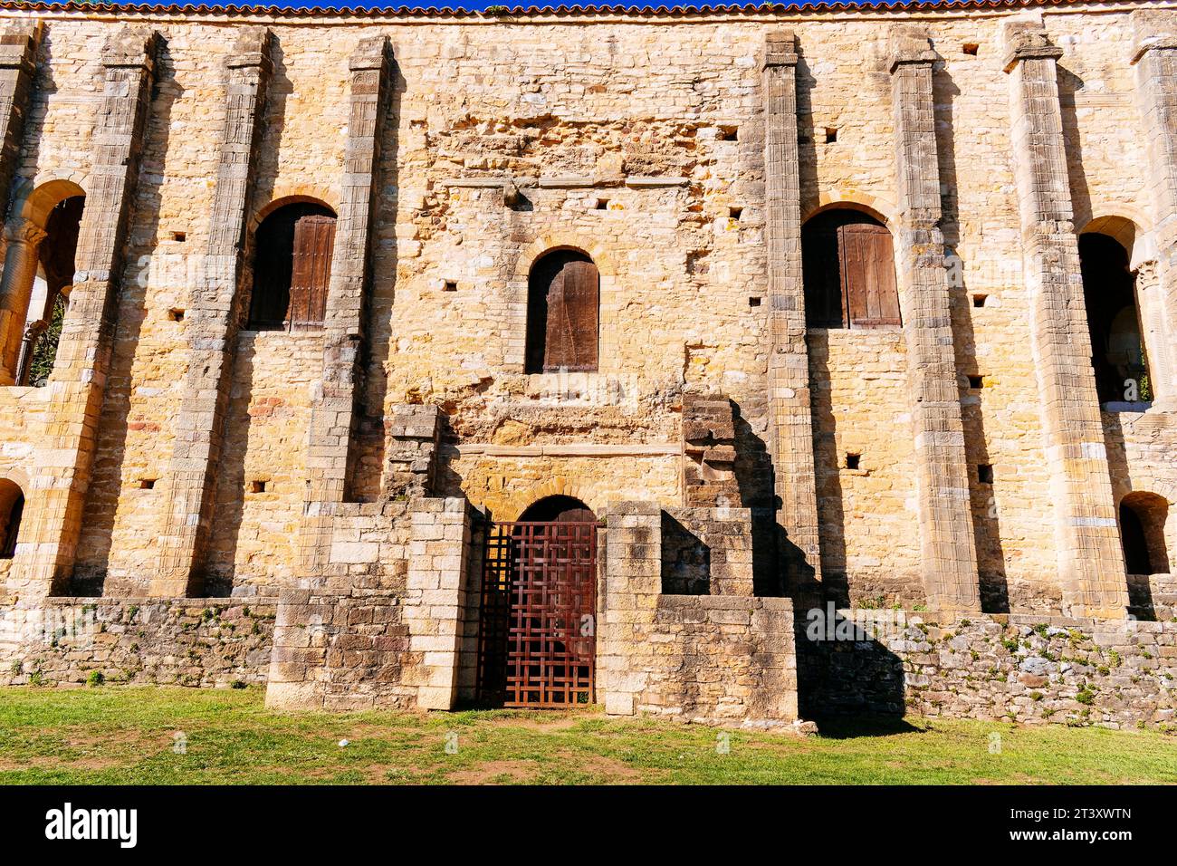 Church of St Mary at Mount Naranco - Iglesia de Santa María del Naranco ...