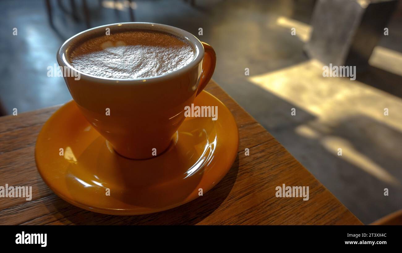 Yellow table cafe outside hi-res stock photography and images - Alamy