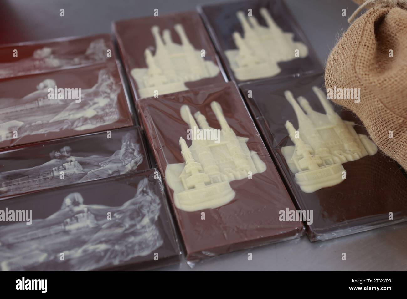 27 October 2023, Saxony-Anhalt, Wernigerode: Ready-to-sell chocolate ...