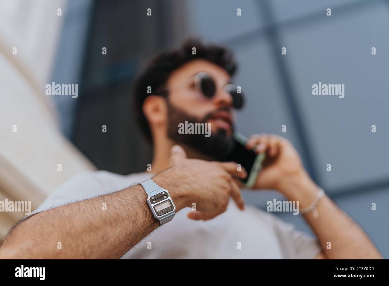 E-Commerce Professional Strategizing for Profit Growth with Creative ...