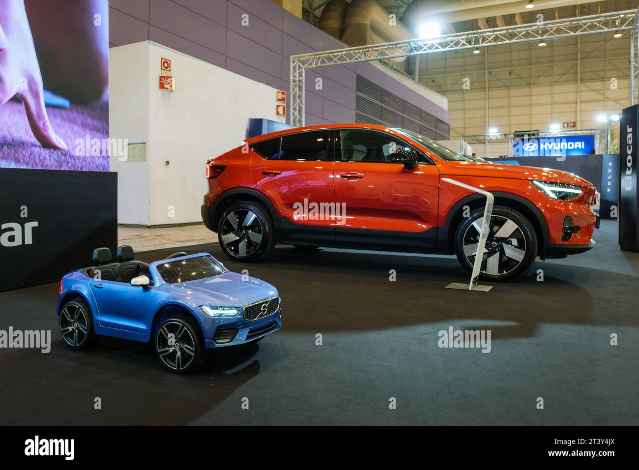 Volvo C40 Recharge electric car at ECAR SHOW - Hybrid and Electric ...