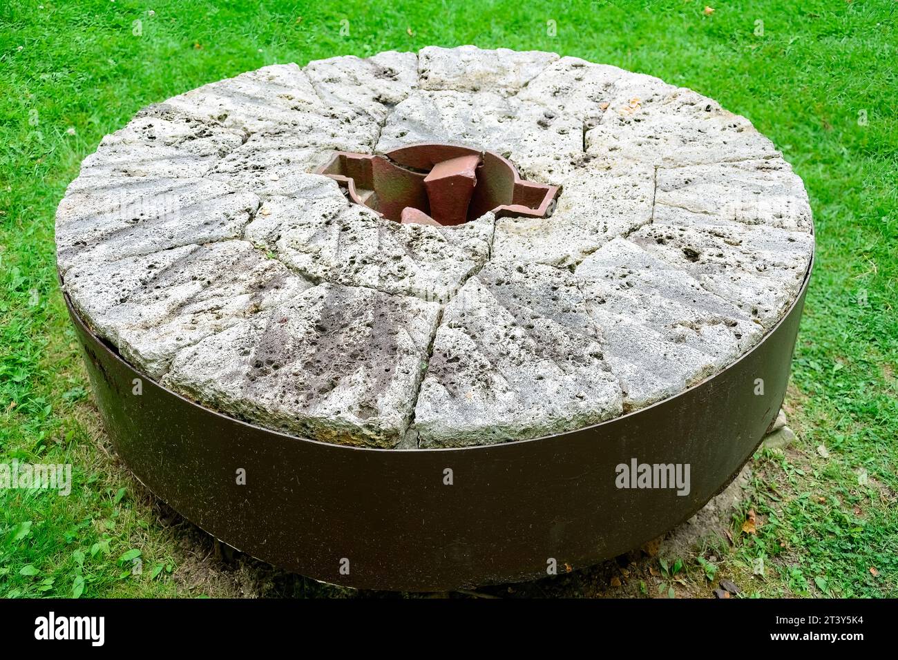 Grinding wheel hi-res stock photography and images - Alamy