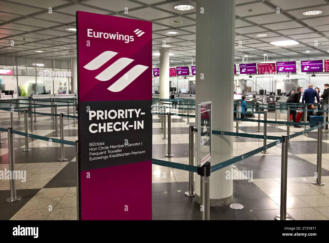 Eurowings Airline, Check-In am Flughafen München *** Eurowings Airline ...