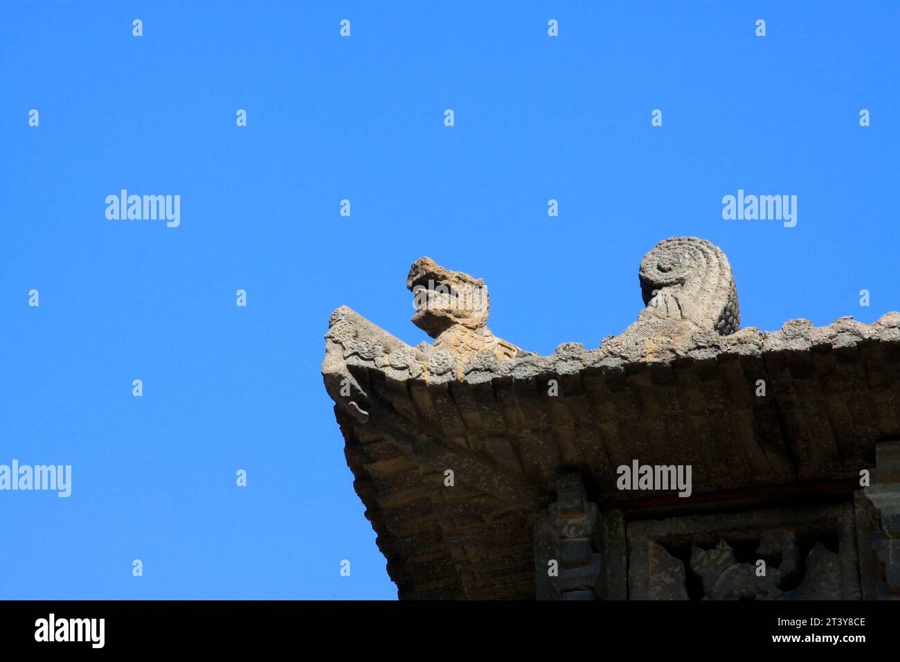 Memorial arch of Chinese traditional style architecture Stock Photo - Alamy