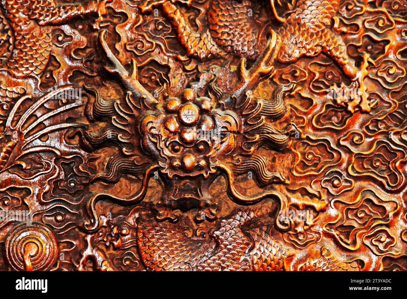 Redwood carving works of Chinese traditional style - dragon Stock Photo ...