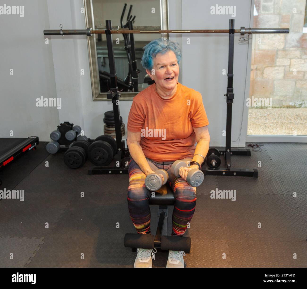 Fit senior woman over 60 works out at the gym Stock Photo - Alamy