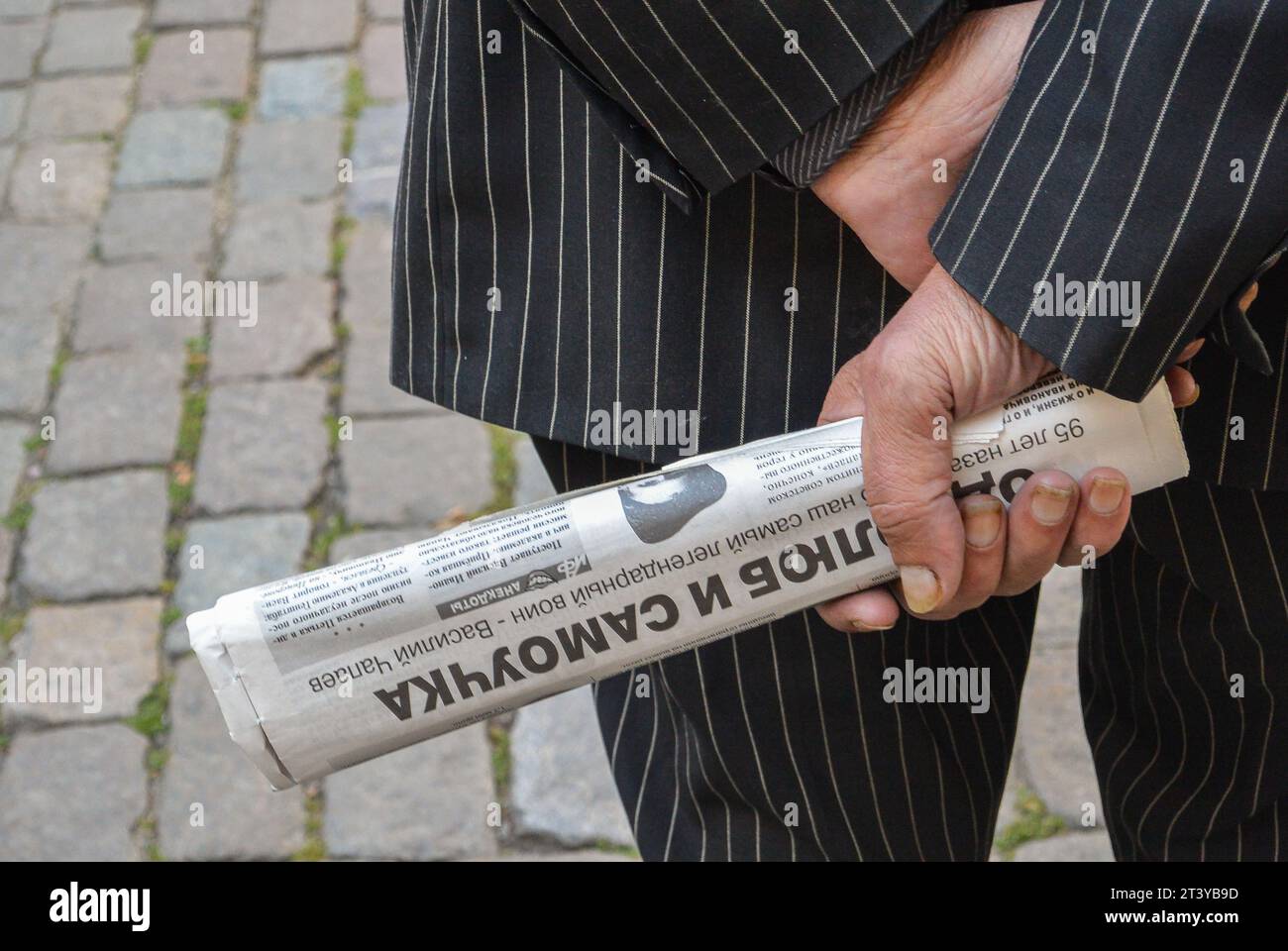 Russian newspaper hi-res stock photography and images - Alamy