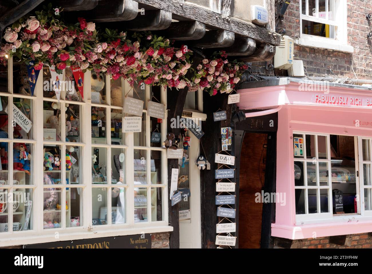 Gift shops in The Shambles York Yorkshire England Stock Photo - Alamy
