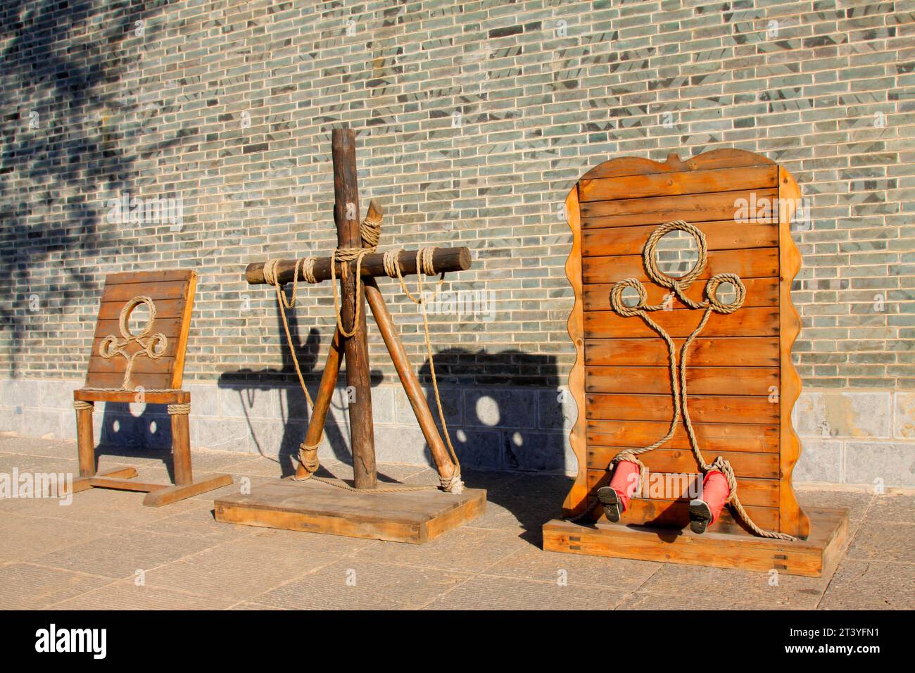 Torture devices hi-res stock photography and images - Alamy
