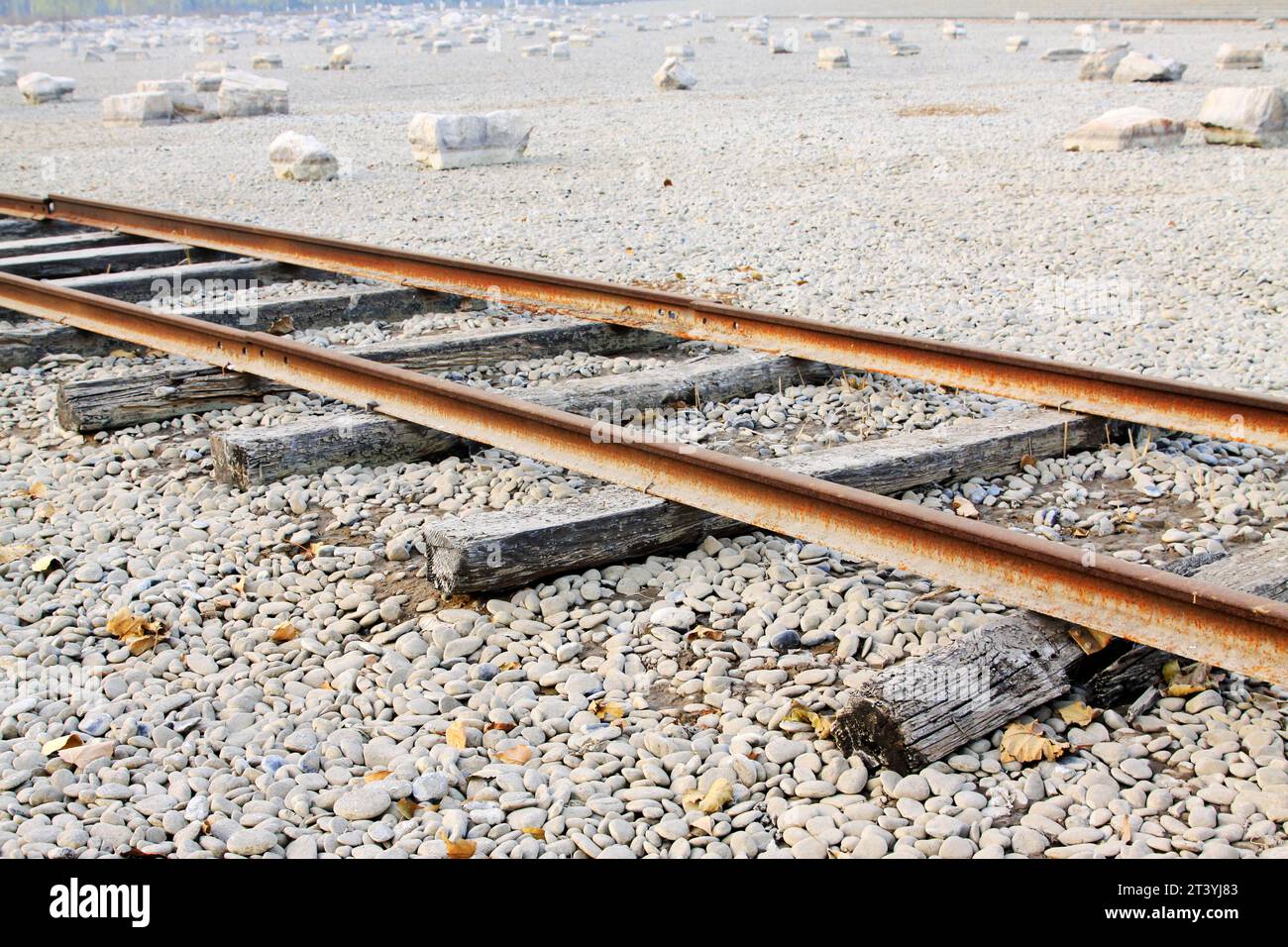 Destruction damaged transportation bending hi-res stock photography and ...